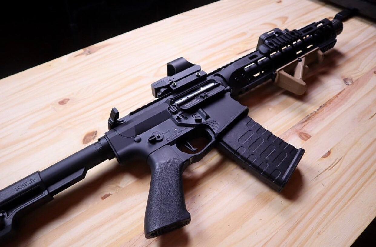 A Comprehensive Guide To Airsoft Foregrips with Pros & Cons